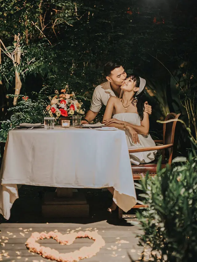 7 Potret Anniversary Sylvia Fully dan Kevin Andrean di Tanggal Cantik ...