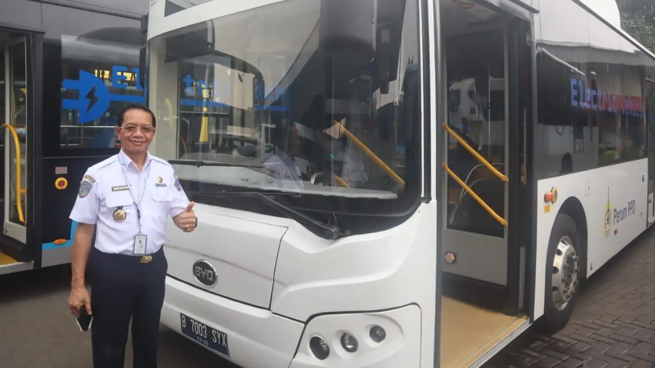 Perum PPD Bakal Tambah 100 Bus Listrik di Tahun Depan - News Liputan6.com
