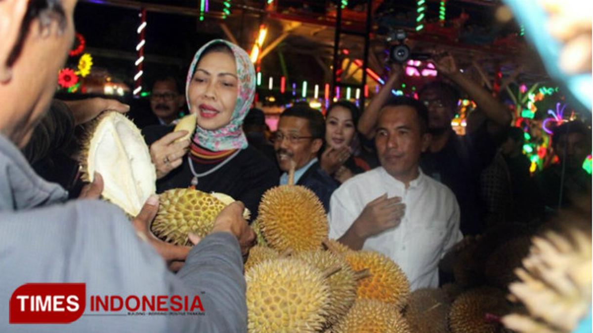 Serbu Festival Durian 96 Jam Nonstop di Batu Malang