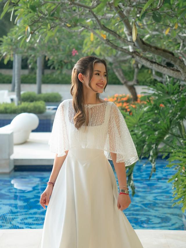 Penampilan Sarah Menzel di Ultah ke-50 Ibunda Disanjung Aurel ...