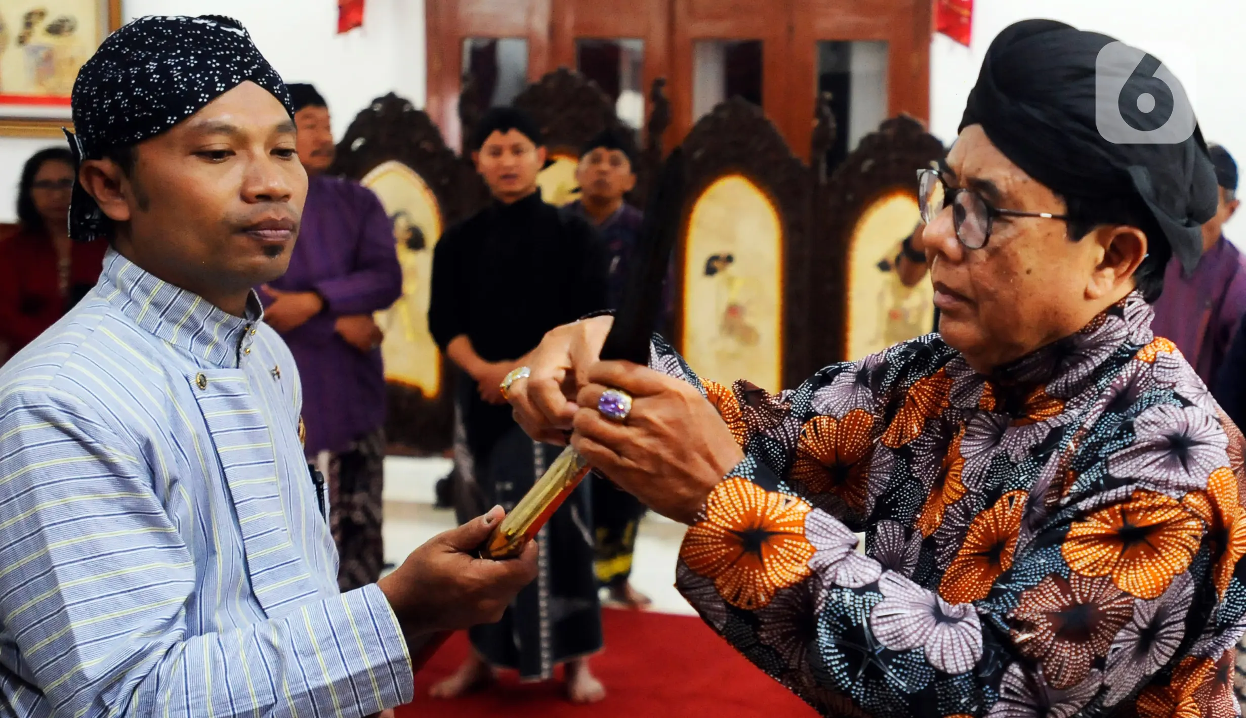 Melihat Prosesi Jamasan Tujuh Pusaka Jelang HUT ke-829 Trenggalek ...