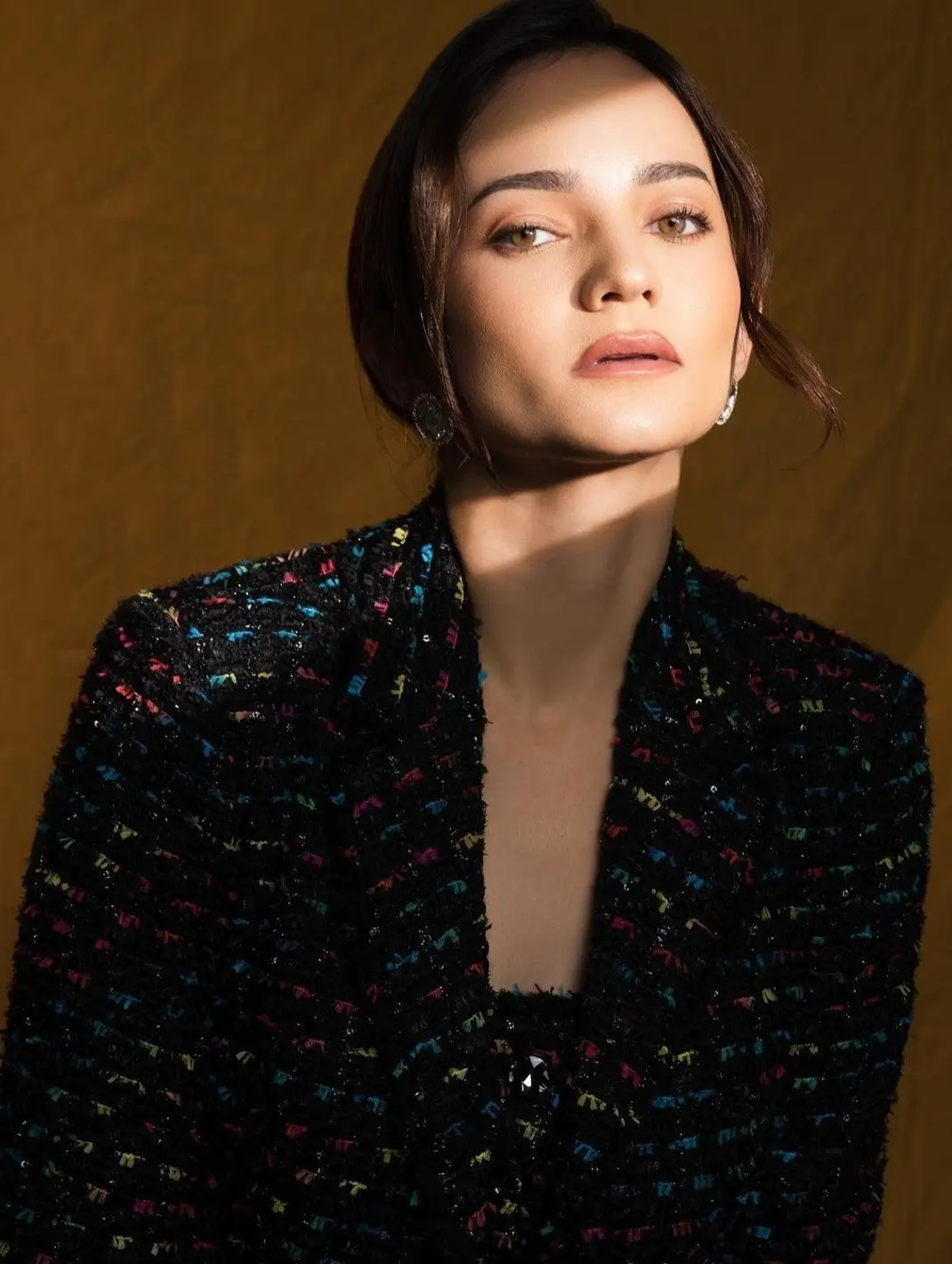 6 Potret Terbaru Enzy Storia, Dipuji Punya Aura Mahal