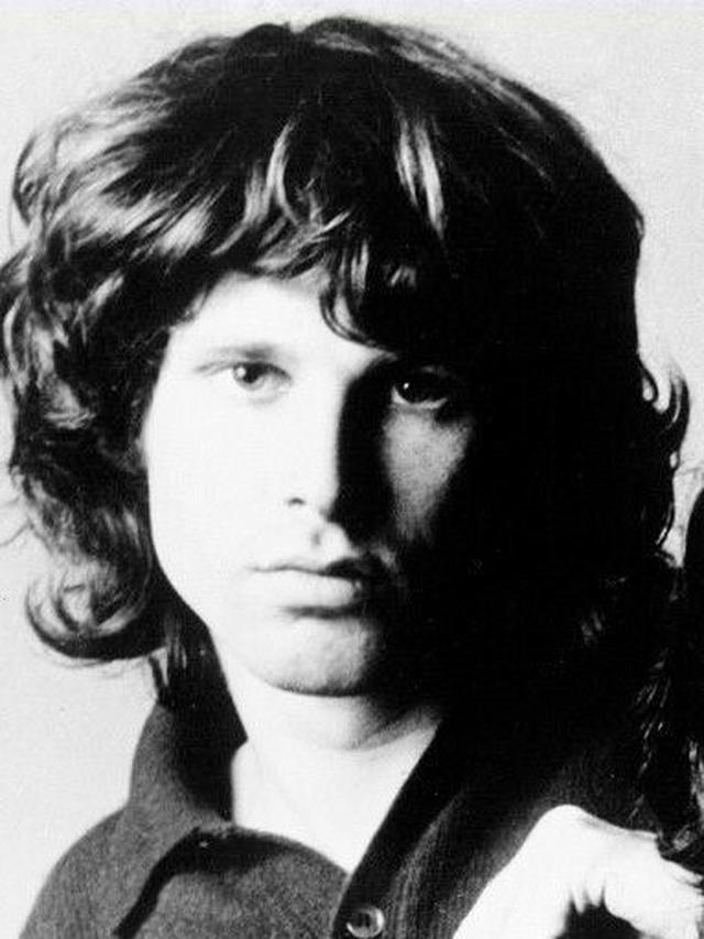 Jejak Kontroversi Jim Morrison, Mendiang Vokalis The Doors yang Berani ...