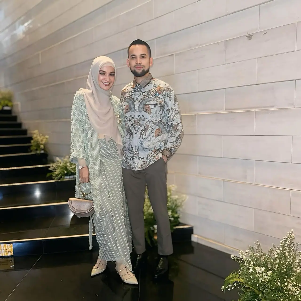 7 Model Hijab Segi Empat untuk Kondangan di 2025, Tampil Rapi dan Stylish - Hot Liputan6.com