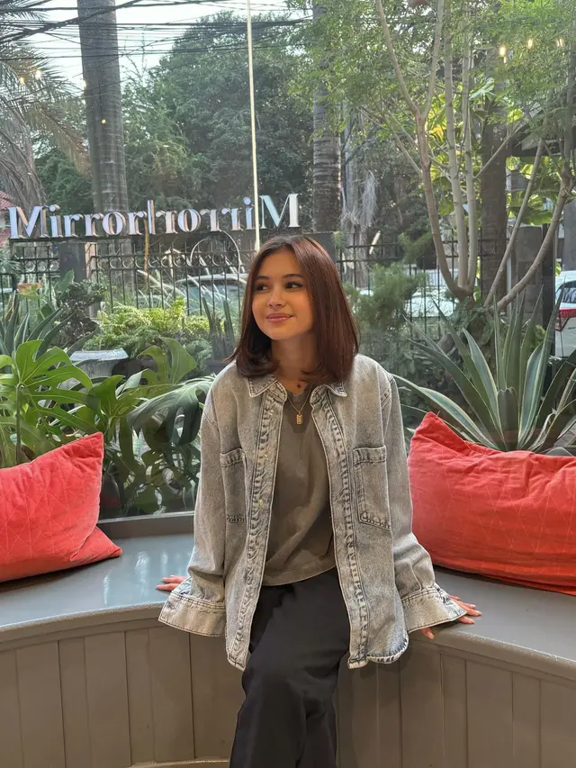 6 Potret Sandrinna Michelle dengan Gaya Rambut Baru, Tampil Makin ...