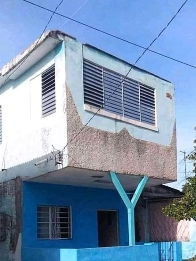 6 Desain Rumah Tingkat Ini Nyeleneh Banget, Bikin Bingung