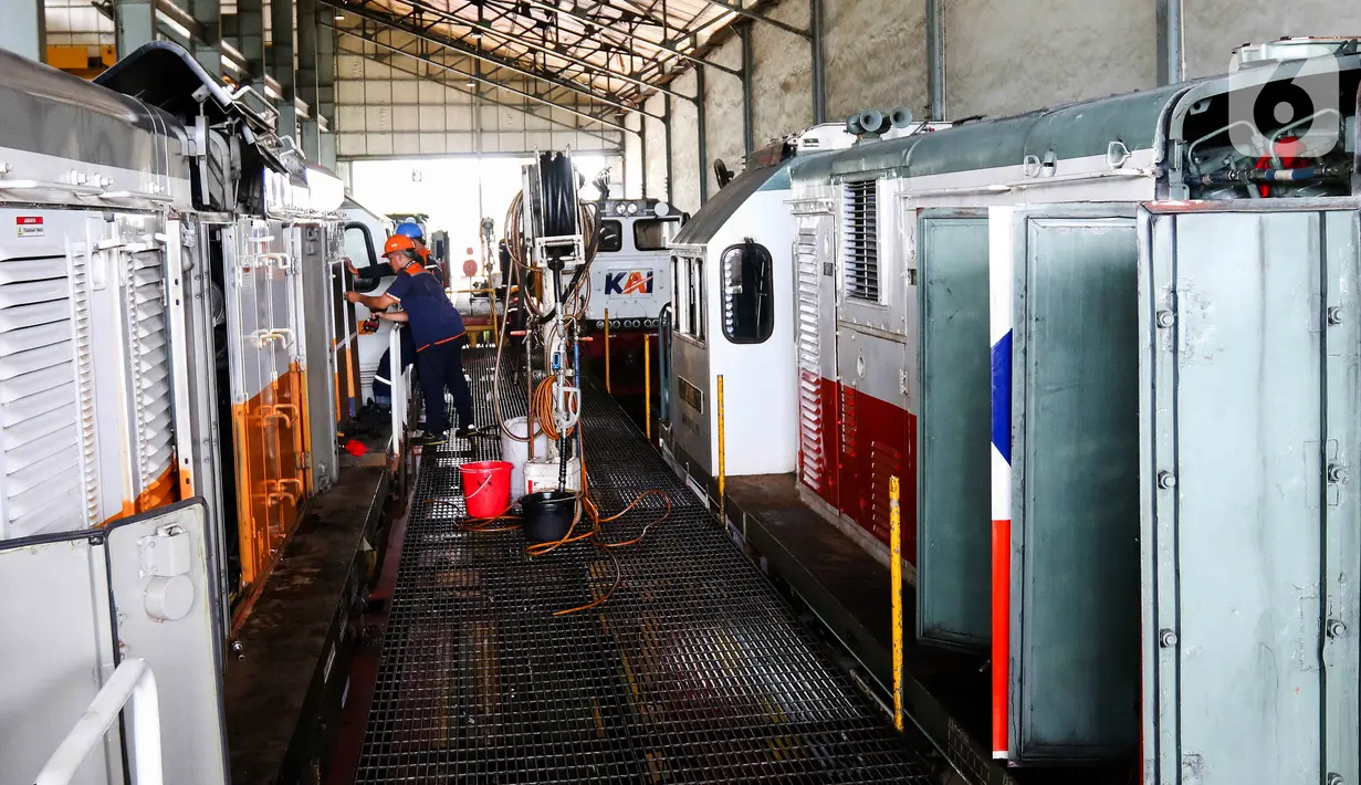 Sambut Libur Nataru 2024/2025, PT KAI Pastikan Kelayakan Lokomotif Kereta Api Jarak Jauh - Foto ...
