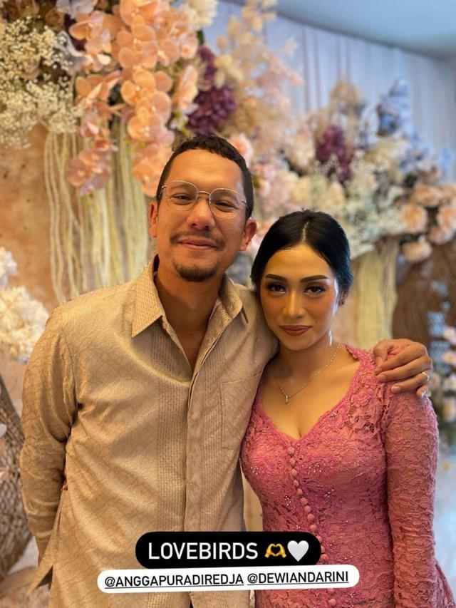 7 Potret Lamaran Angga Vokalis Maliq & D'Essentials, Jadi Keluarga Ryan ...