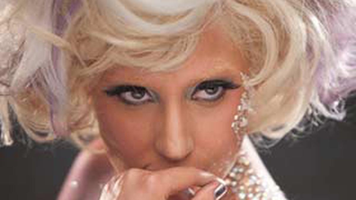 Lady Gaga Tuntut Lady Goo Goo - ShowBiz Liputan6.com