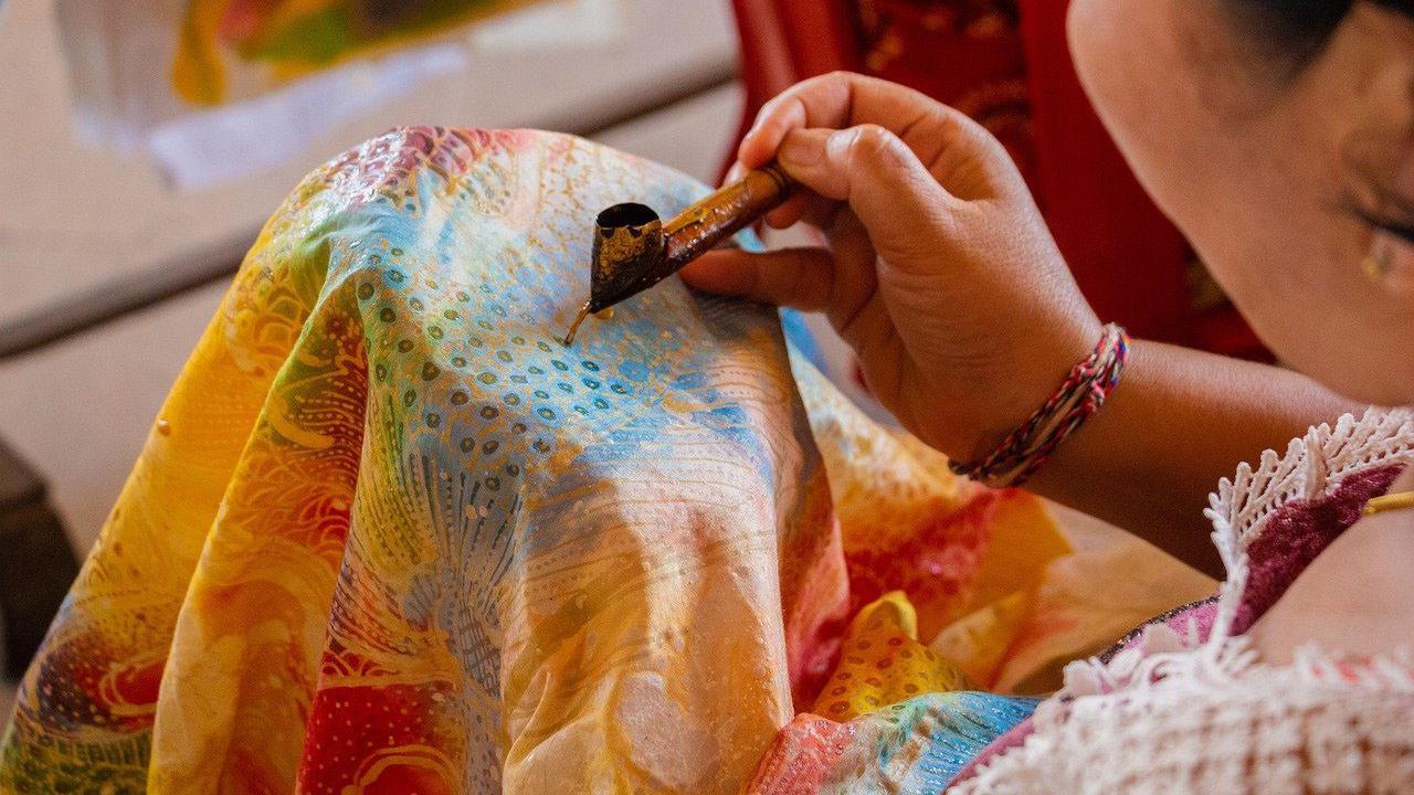 8 Cara Membuat Batik Jumputan yang Mudah, Pahami Teknik Pembuatan Pola ...