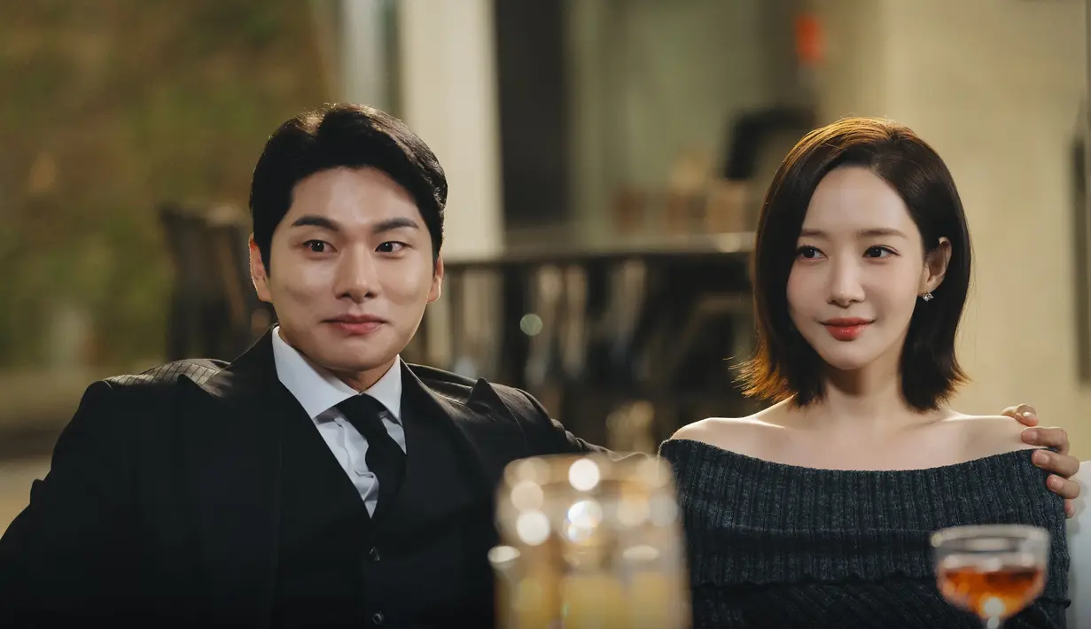 Saat Park Min Young, Lee Yi Kyung, Na In Woo, dan Song Ha Yoon ...