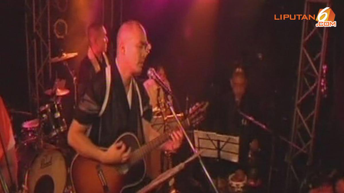 [VIDEO] Kala Pastur dan Biksu Khotbah Lewat Musik Cadas