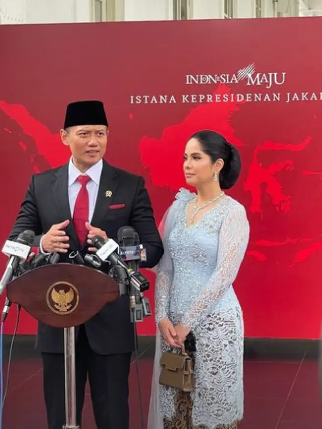 Annisa Pohan Jinjing Tas Ratusan Juta Saat Dampingi AHY Jadi Menteri ATR/BPN - Fashion Fimela.com