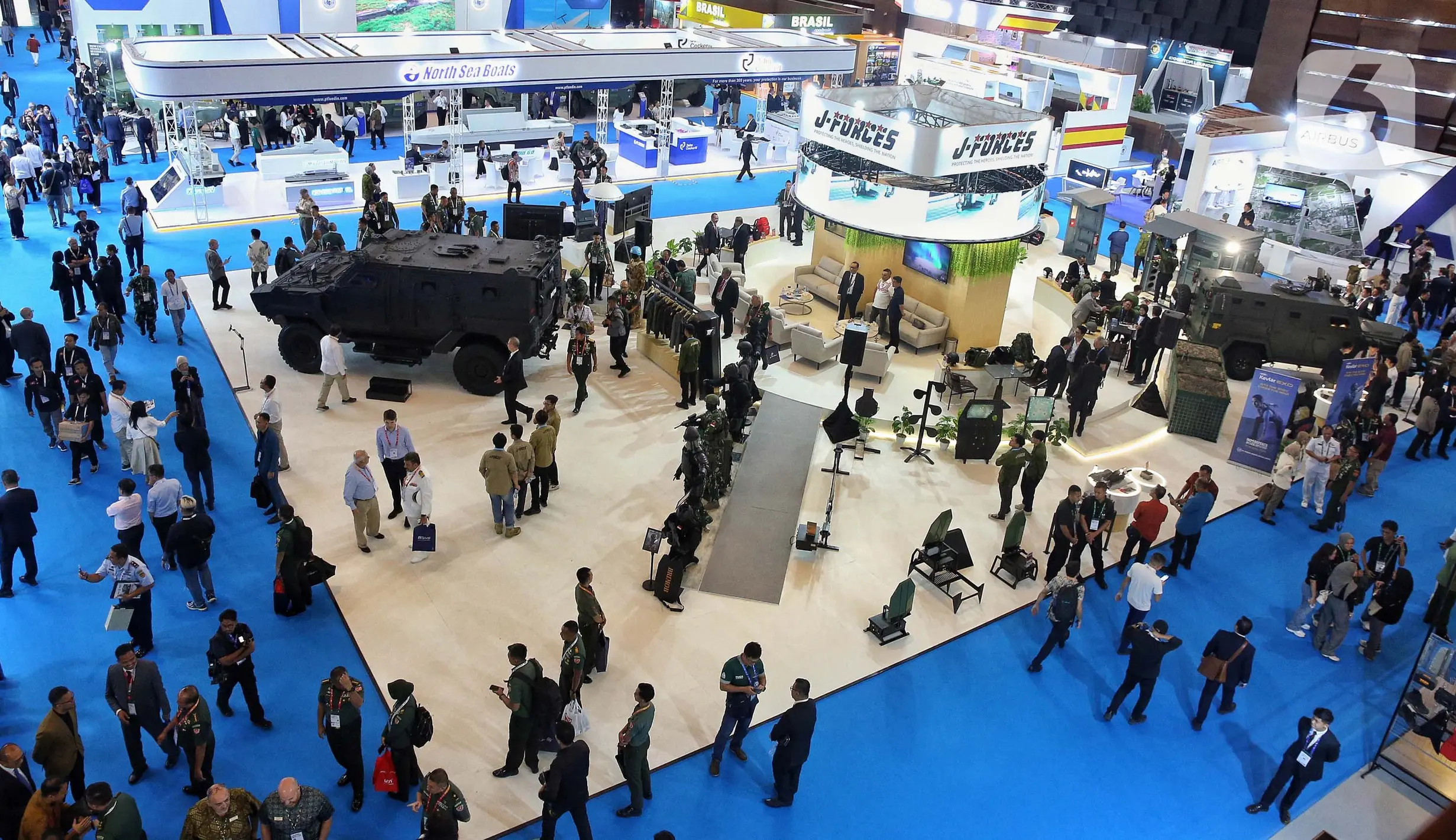 1.180 Peserta dari 42 Negara Ramaikan Indo Defence Expo & Forum ke-10 ...