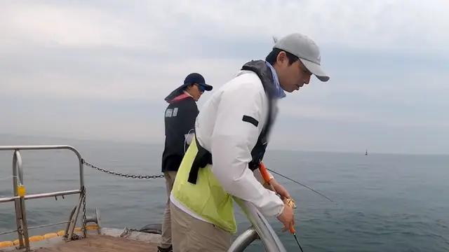 Hobi Memancing, Gong Yoo Temukan Ketenangan dari Memandangi Laut dan ...