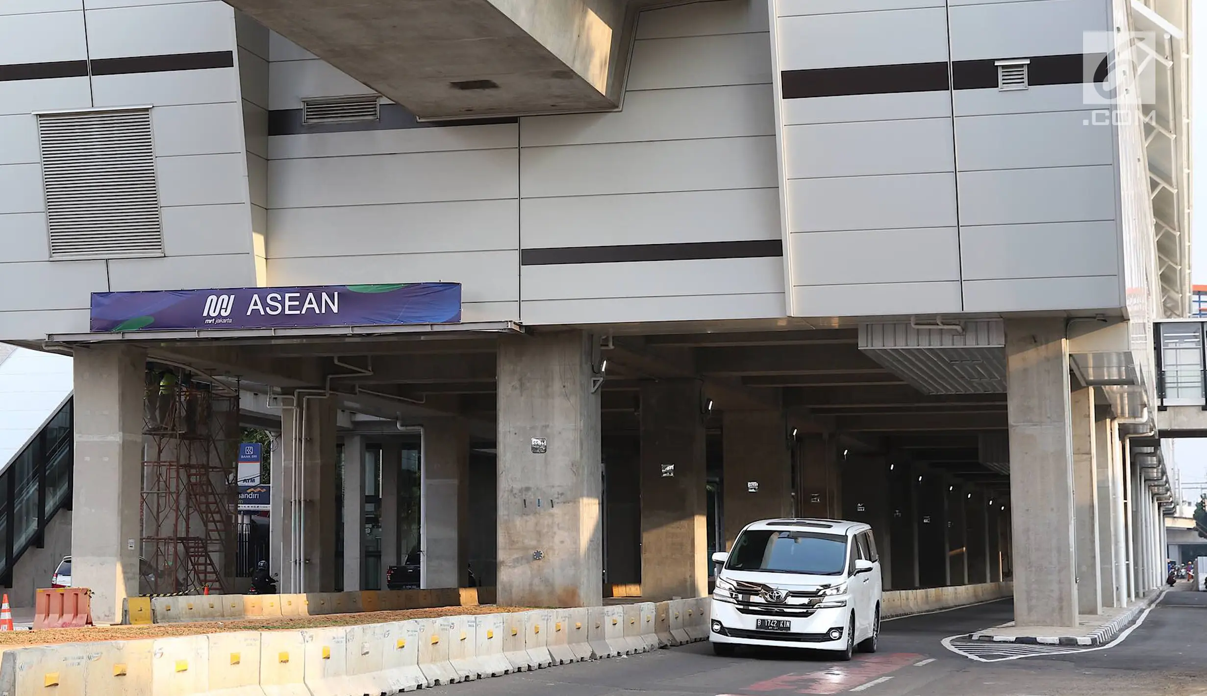 FOTO: Skybridge Akan Dibangun di Stasiun MRT ASEAN - Foto Liputan6.com