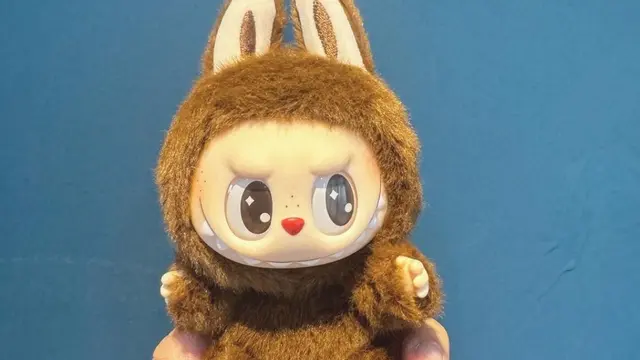 Asal-usul Boneka Labubu yang Viral karena Lisa BLACKPINK sampai ...