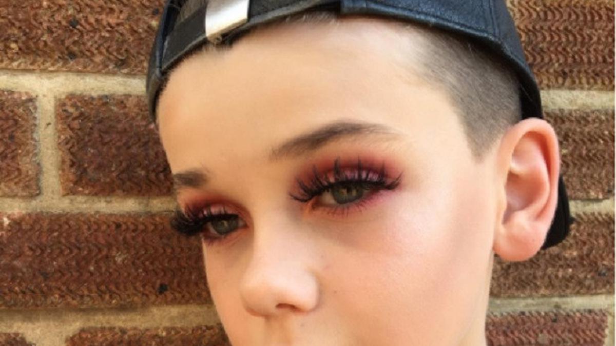 Kenalan dengan Jack, Makeup Artis Viral di Media Sosial - Fashion ...