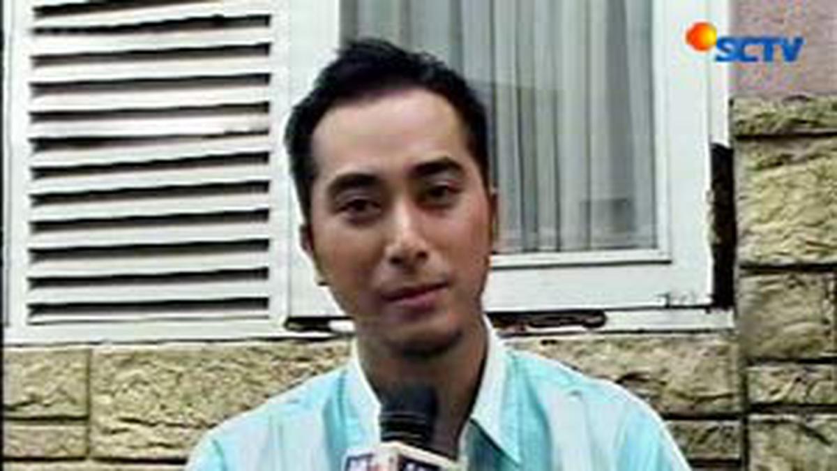 DJ Wingky Dianugerahi Penghargaan - ShowBiz Liputan6.com