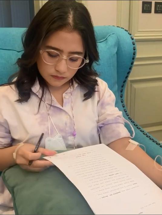 Prilly Latuconsina Cerita Perjuangannya Bisa Sukses Usia Muda - Photo ...