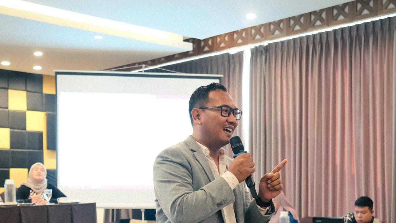 Strategi UMKM Lokal Tembus Pasar Internasional ala Desainer Sutardi