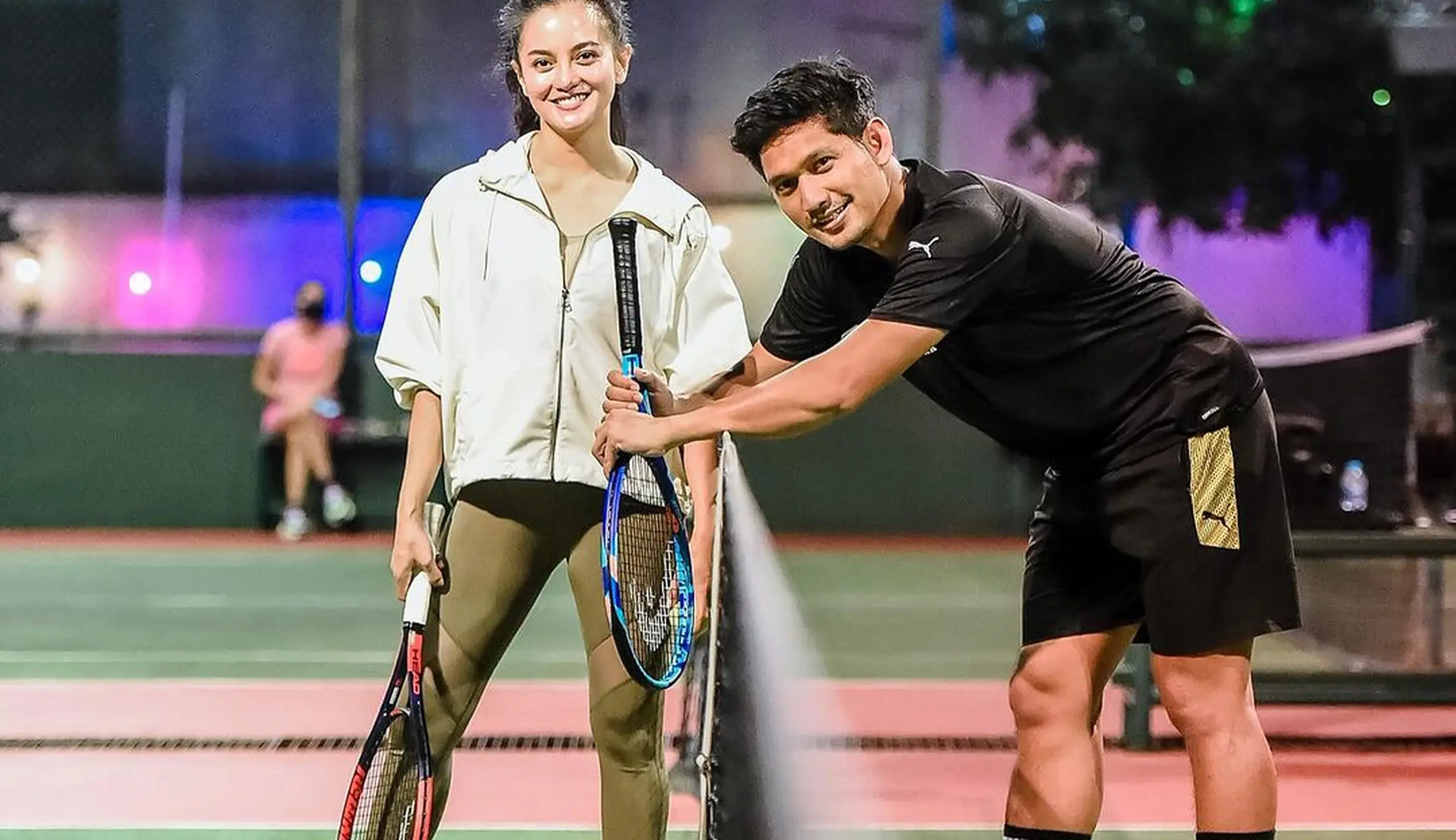 6 Gaya Couple Serasi Ibnu Jamil dan Ririn Ekawati Jajal Olahraga Tenis ...
