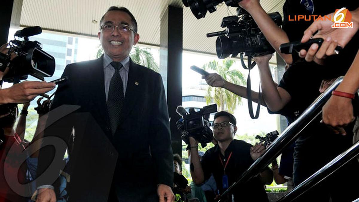 [FOTO] Diam-Diam, Eman Suparman Laporkan 6 Hakim Yang Terlibat Suap - Foto Liputan6.com