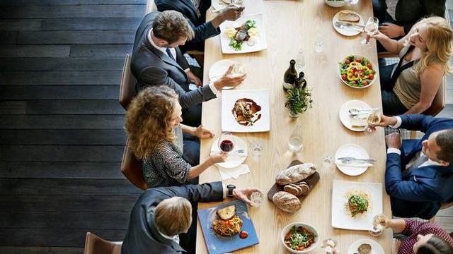Perhatikan 6 Table Manner Sederhana Ini Jika Kamu Menyantap Hidangan ...
