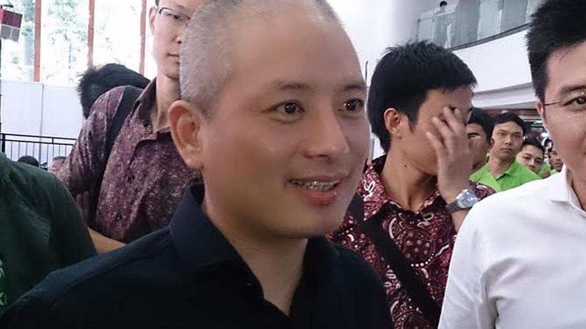 Jet Lee's Instagram, Twitter & Facebook on IDCrawl