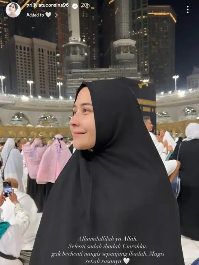 Tangis Prilly Latuconsina Pecah Di Hari Terakhir Umrah Teringat