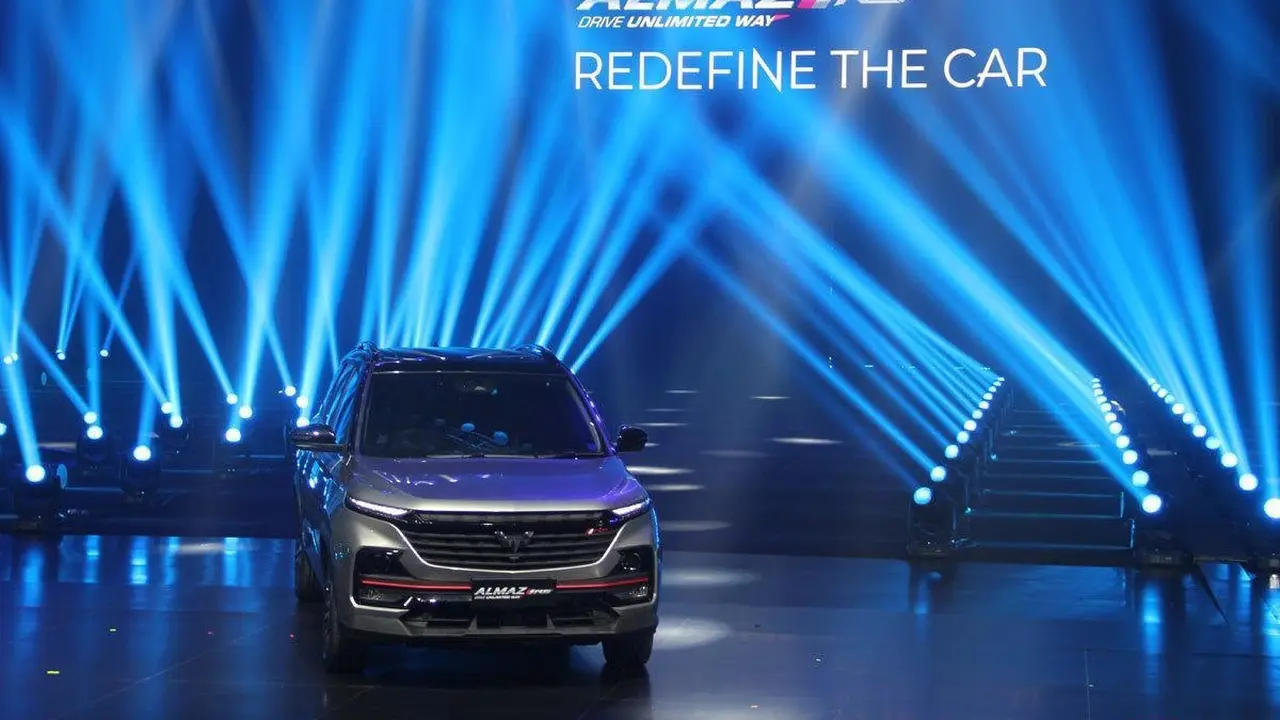 Wuling Sukses Tanamkan Pondasi Kuat Teknologi di Indonesia - Otomotif ...