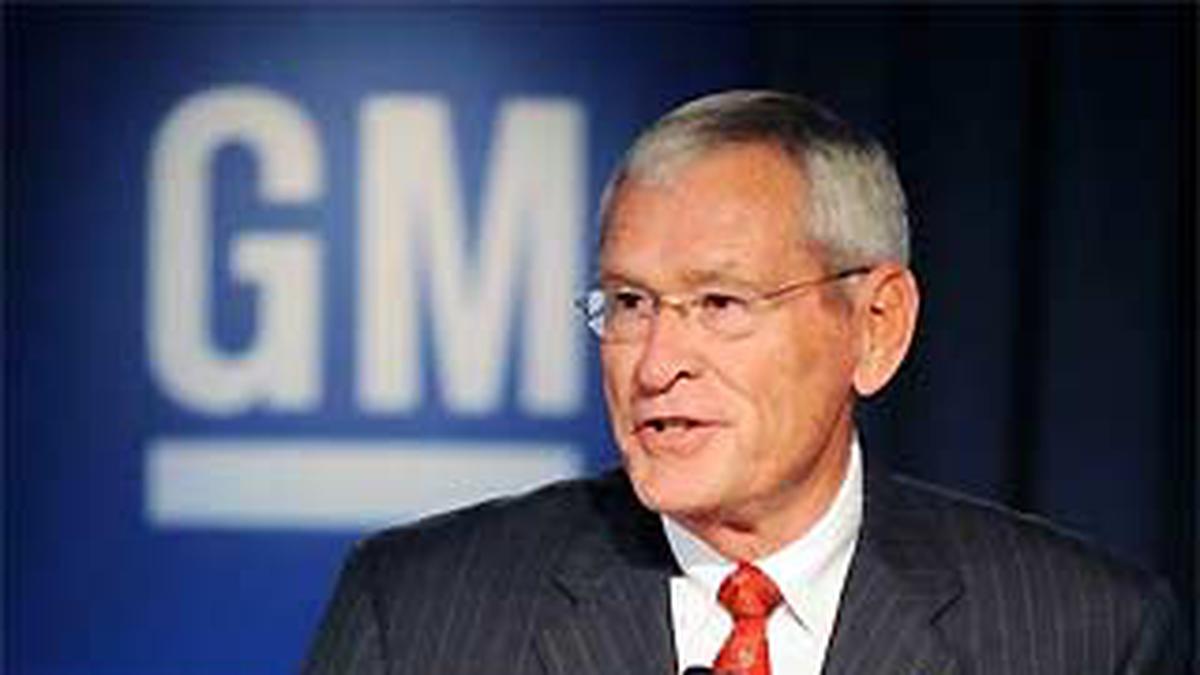 CEO General Motors Ed Whitacre Mengundurkan Diri