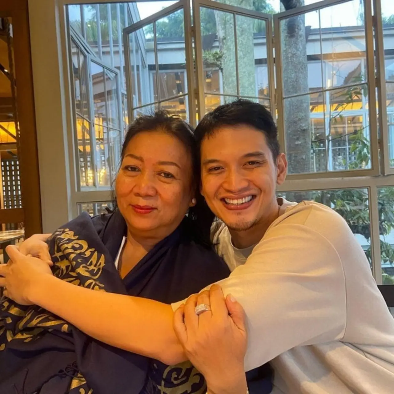 Potret 6 Artis dan Ibu Mertua Dekat Bak Ibu dan Anak Kandung, Ada Jeje ...