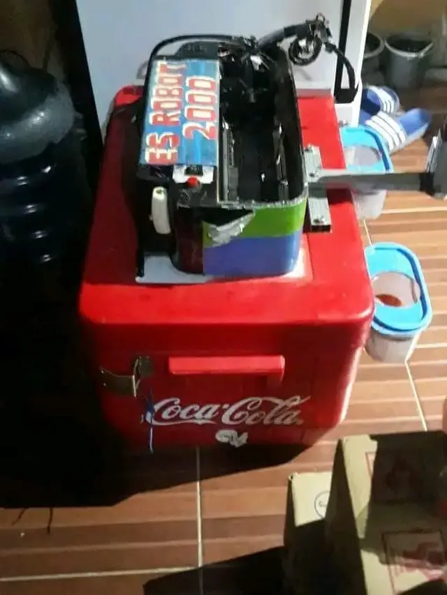 Penjual Es Asal Bandung Viral karena Jualan Pakai Robot Buatan Sendiri ...