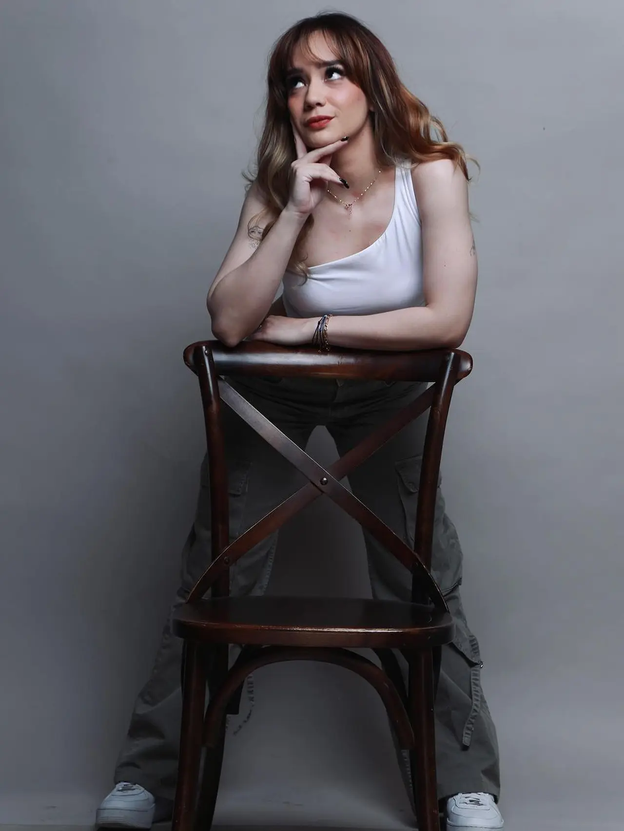 Putri Anne Bersandar di Bahu Seorang Cowok yang Disebutnya Pacar Baru ...