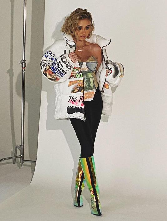 8 Tampilan Agnes Monica di Cover Majalah Amerika, Gaya dan Pesonanya ...