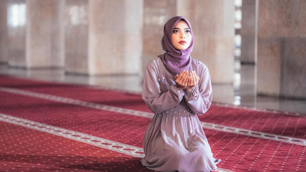 20 Hadist Tentang Sabar Arab dan Artinya, Cocok untuk Renungan dan Kajian