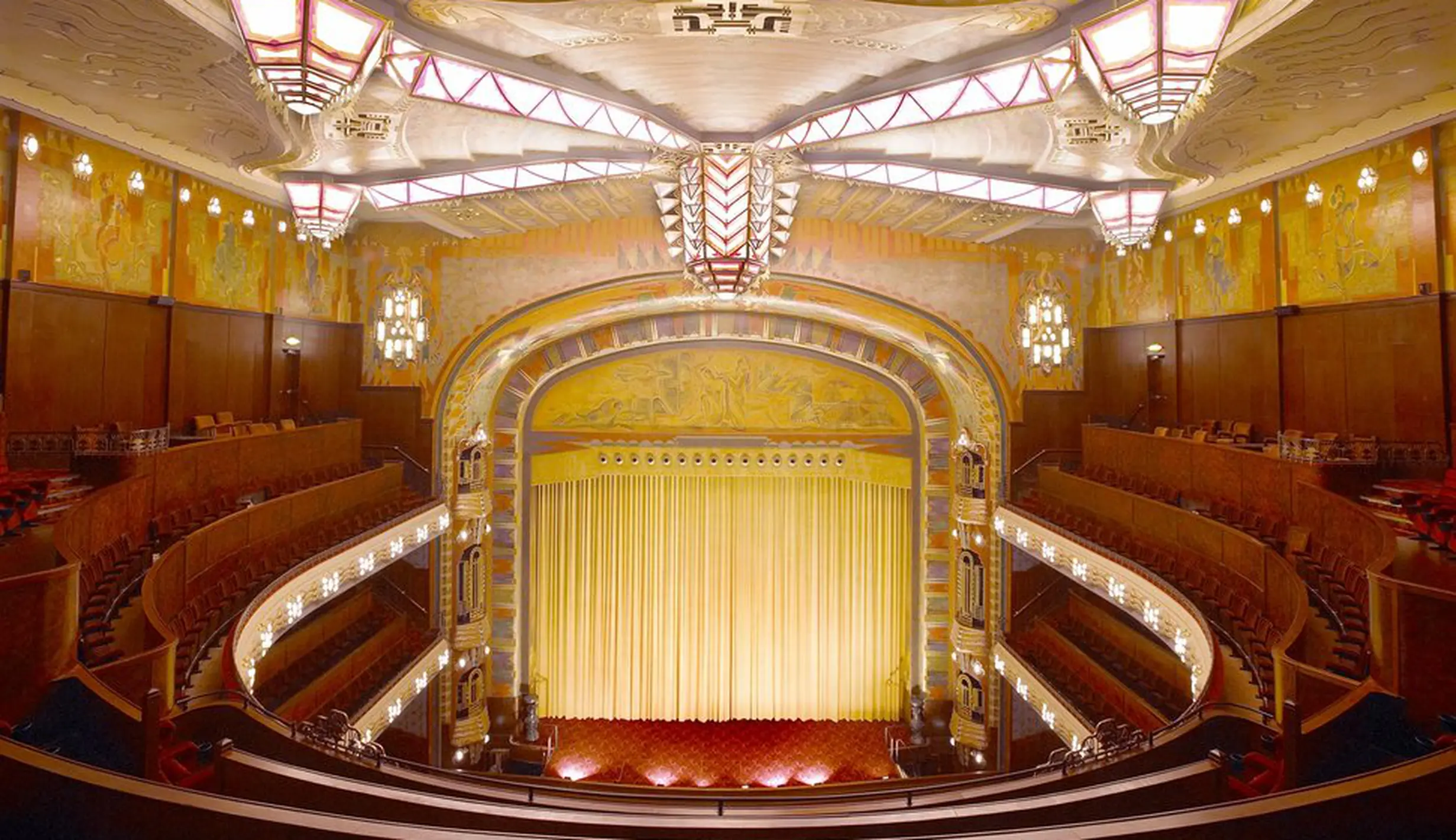 9 Gedung Teater dan Bioskop Unik di Berbagai Penjuru Dunia - Photo ...