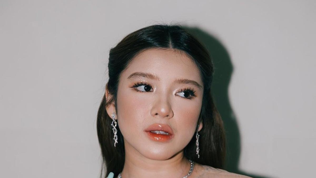 Rilis Single 'Flip It Up', Tiara Andini Kolaborasi dengan Produser ...