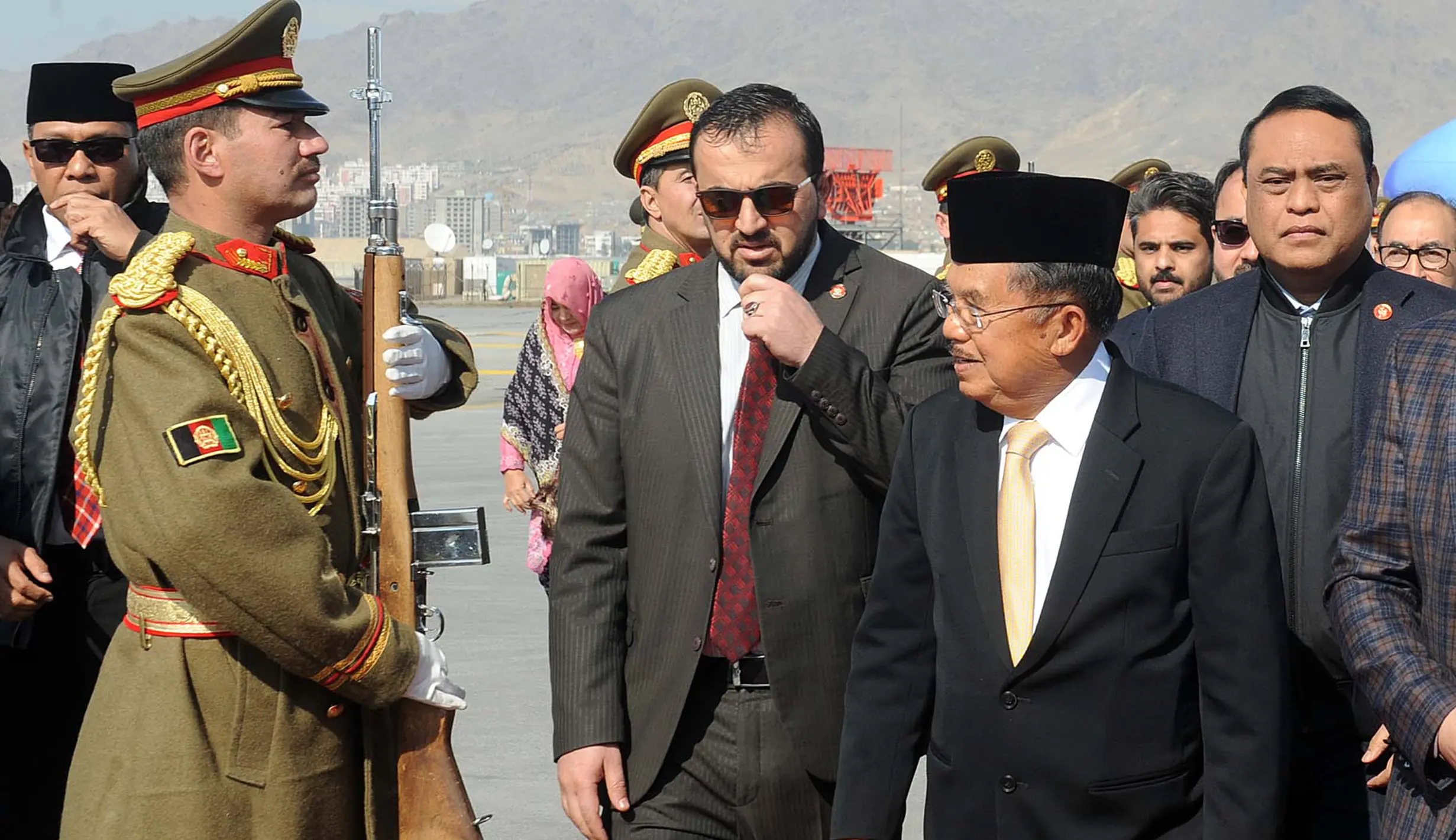 FOTO: Tiba di Afghanistan, Jusuf Kalla Bertemu dengan Chairman High ...