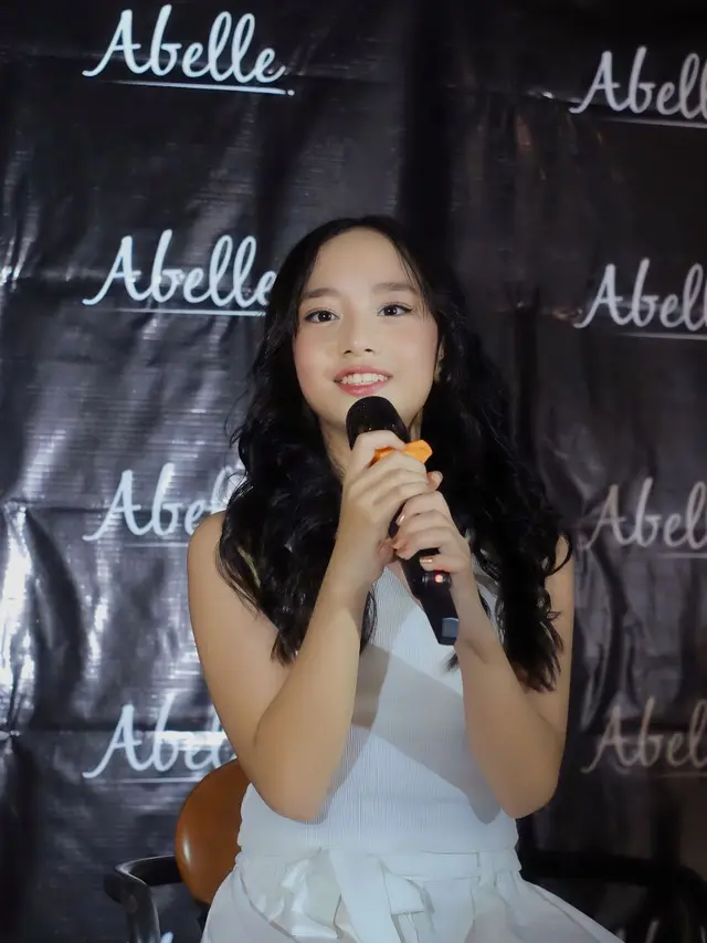 Abelle Ungkap Kerinduannya Kepada Saudara Kembar Yang Meninggal Dunia Melalui Lagu Kuingin Kau ...