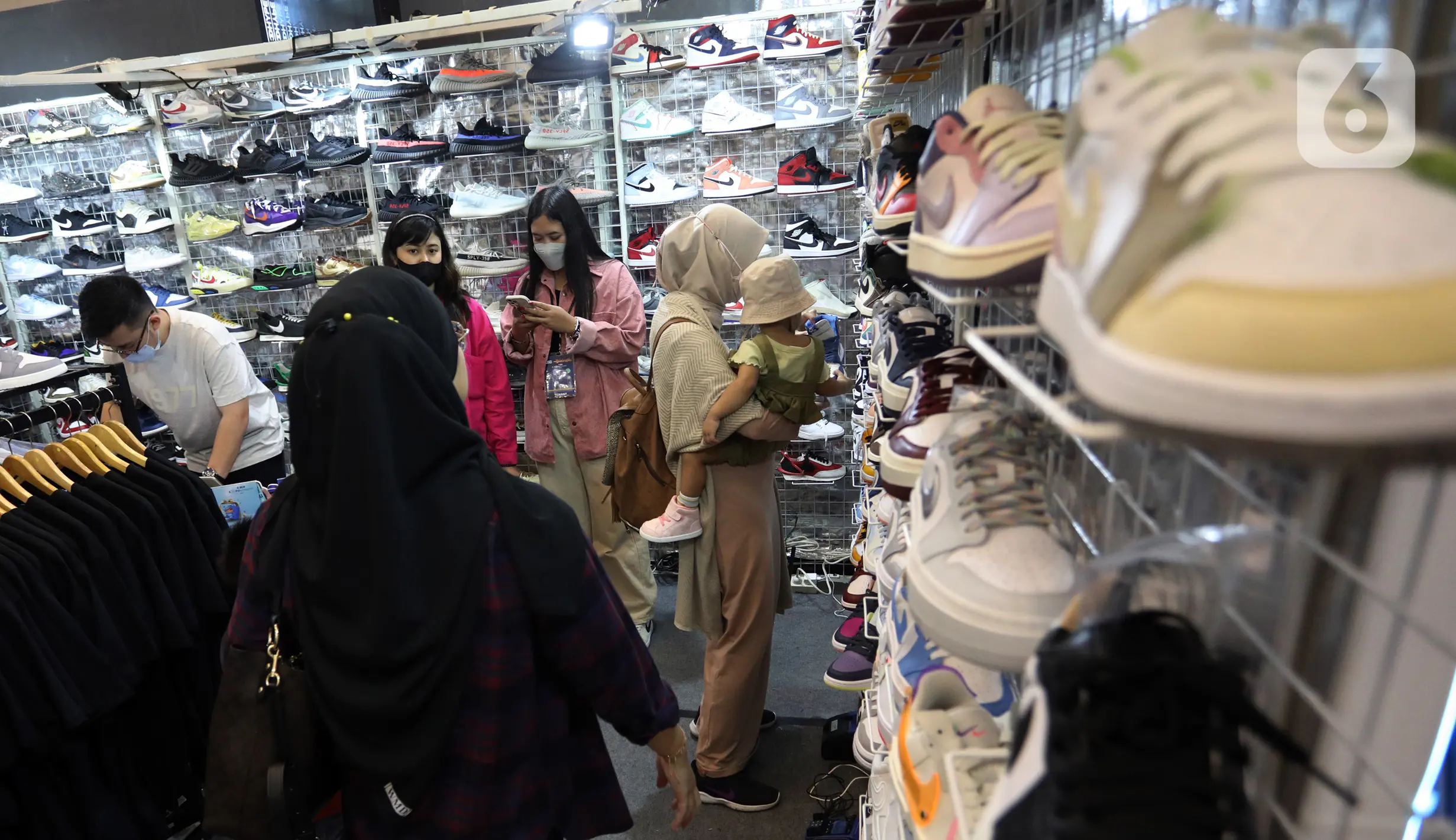 Berburu Sepatu Lokal hingga Internasional di Jakarta Sneaker Day 2023 ...