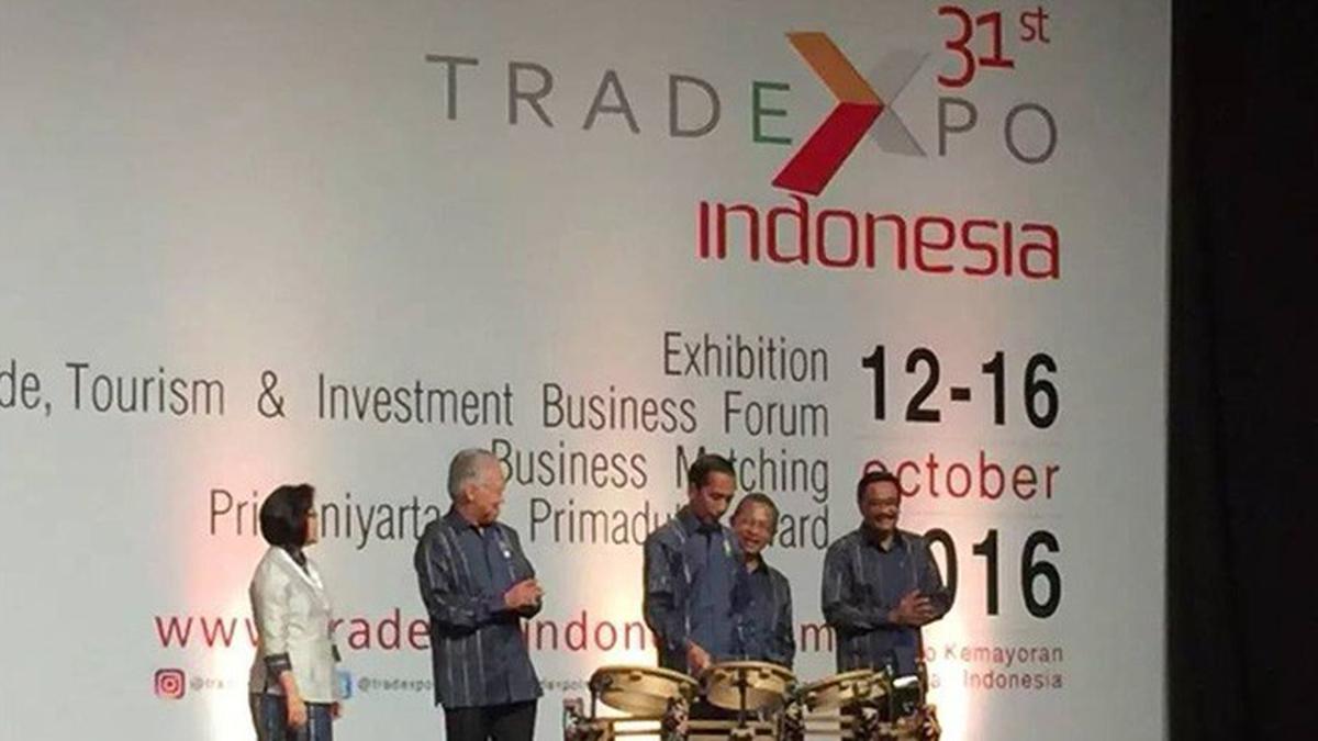Presiden Jokowi Berikan Award “Primaduta” pada Kerupuk Papatonk ...