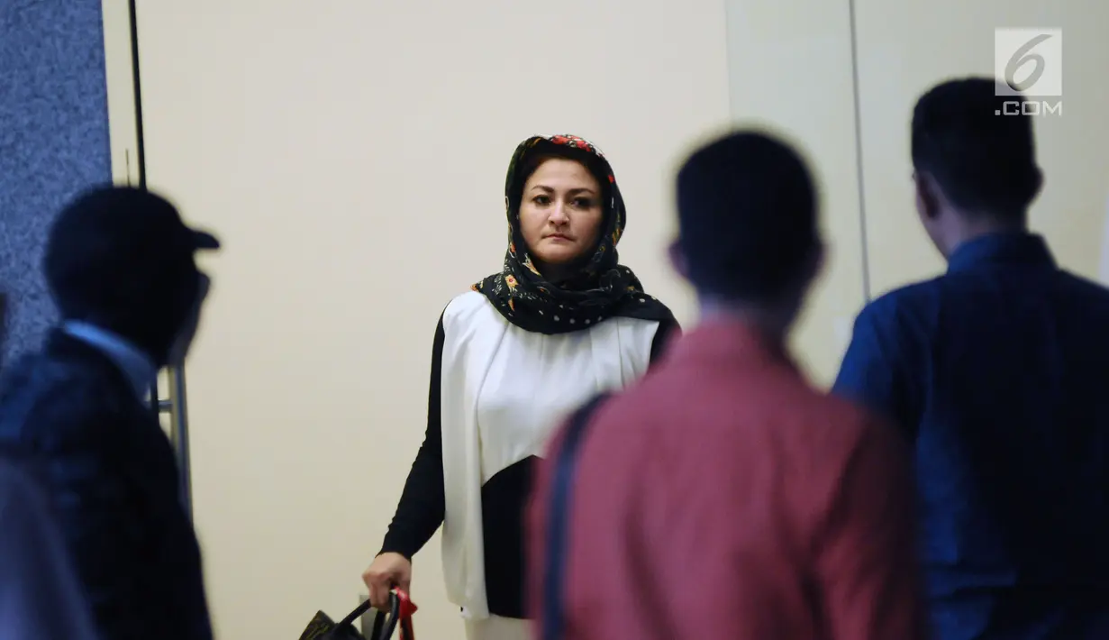 FOTO: KPK Periksa Istri Setya Novanto Terkait Kasus Fredrich Yunadi - Foto Liputan6.com