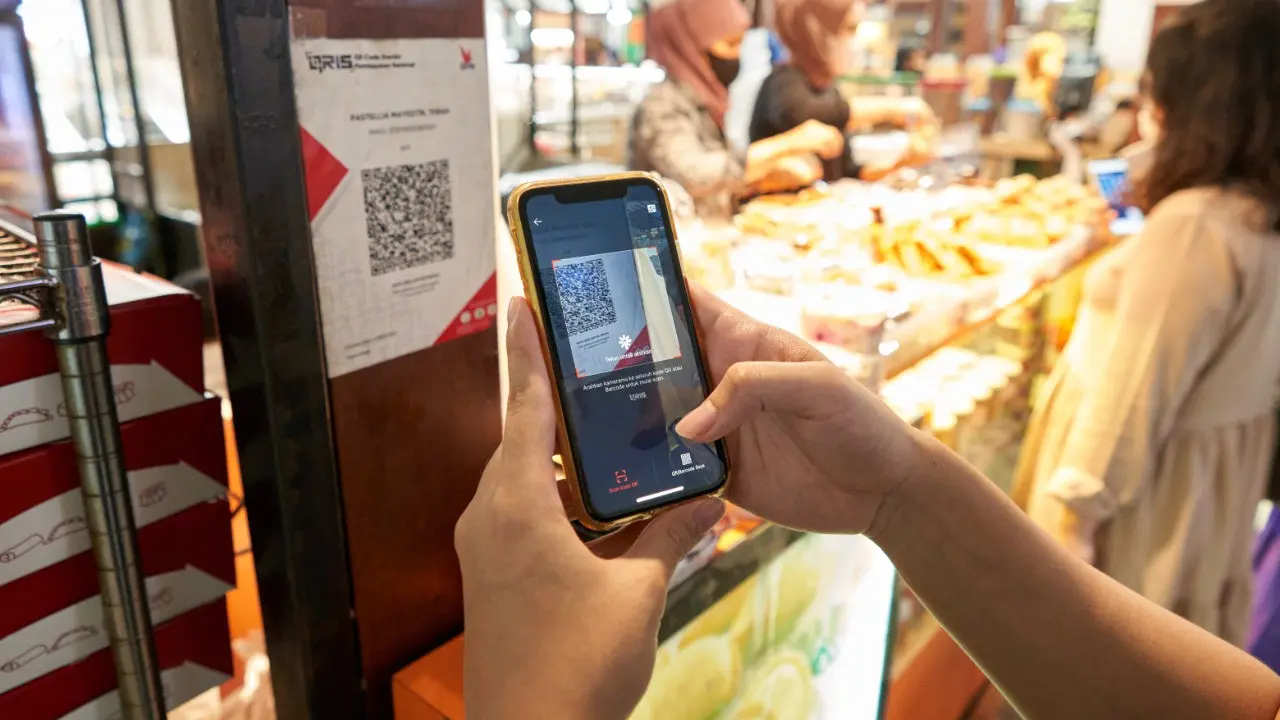 Mengenal QRIS, Sistem Pembayaran dengan QR Code yang Dipakai Buat ...