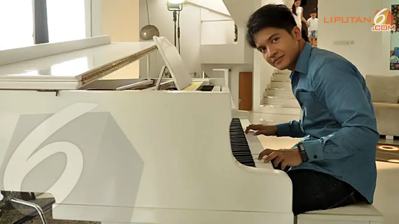 Dimas Seto Nostalgia Jadi Model Videoklip Lagi - ShowBiz Liputan6.com