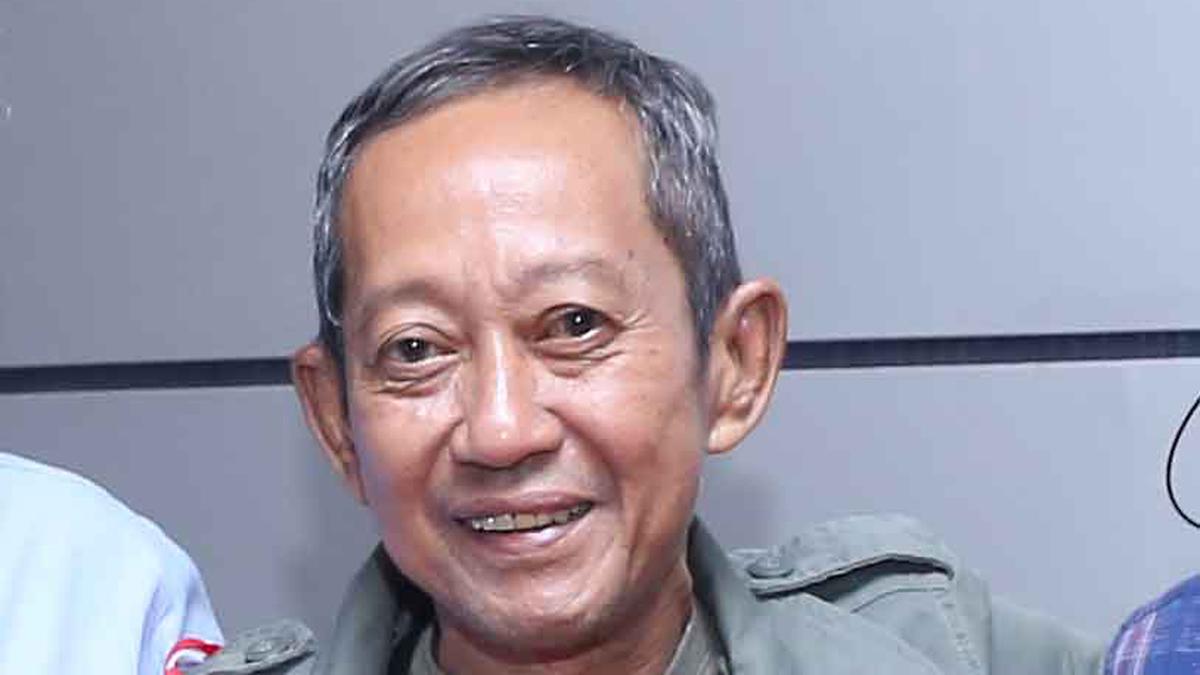 Teguh Esha Penulis Ali Topan Anak Jalanan Meninggal Dunia - ShowBiz ...