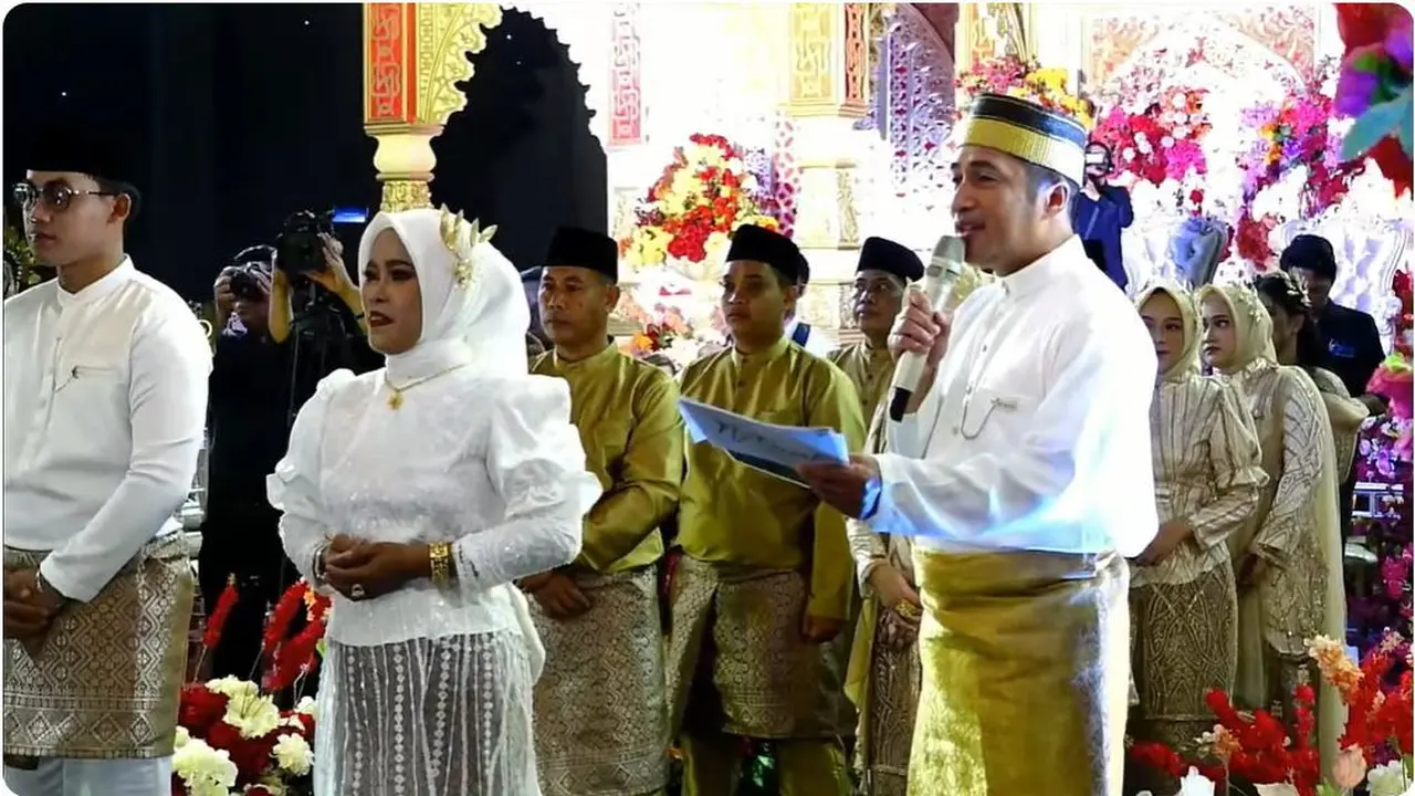 8 Momen Akad Nikah Putri Isnari dan Abdul Azis Pakai Adat Bugis, Penuh ...