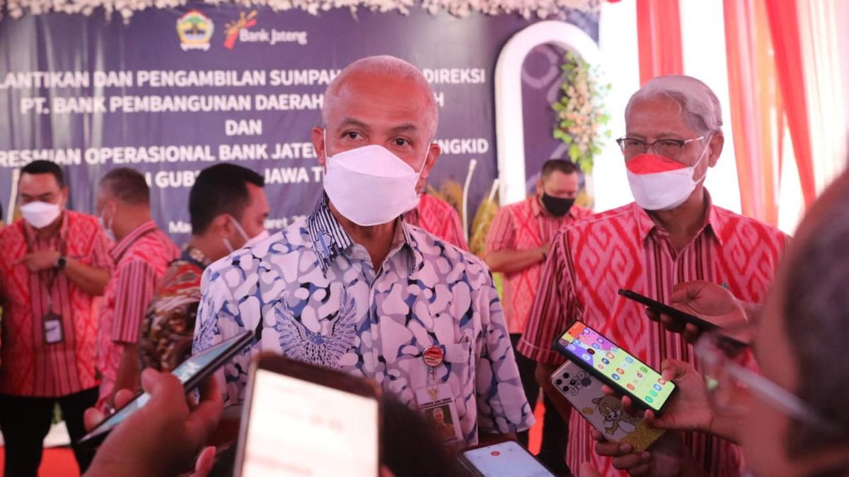 Charta Politika: Ganjar Pranowo Unggul di Jatim dan Lampung, Prabowo di Jabar - News Liputan6.com