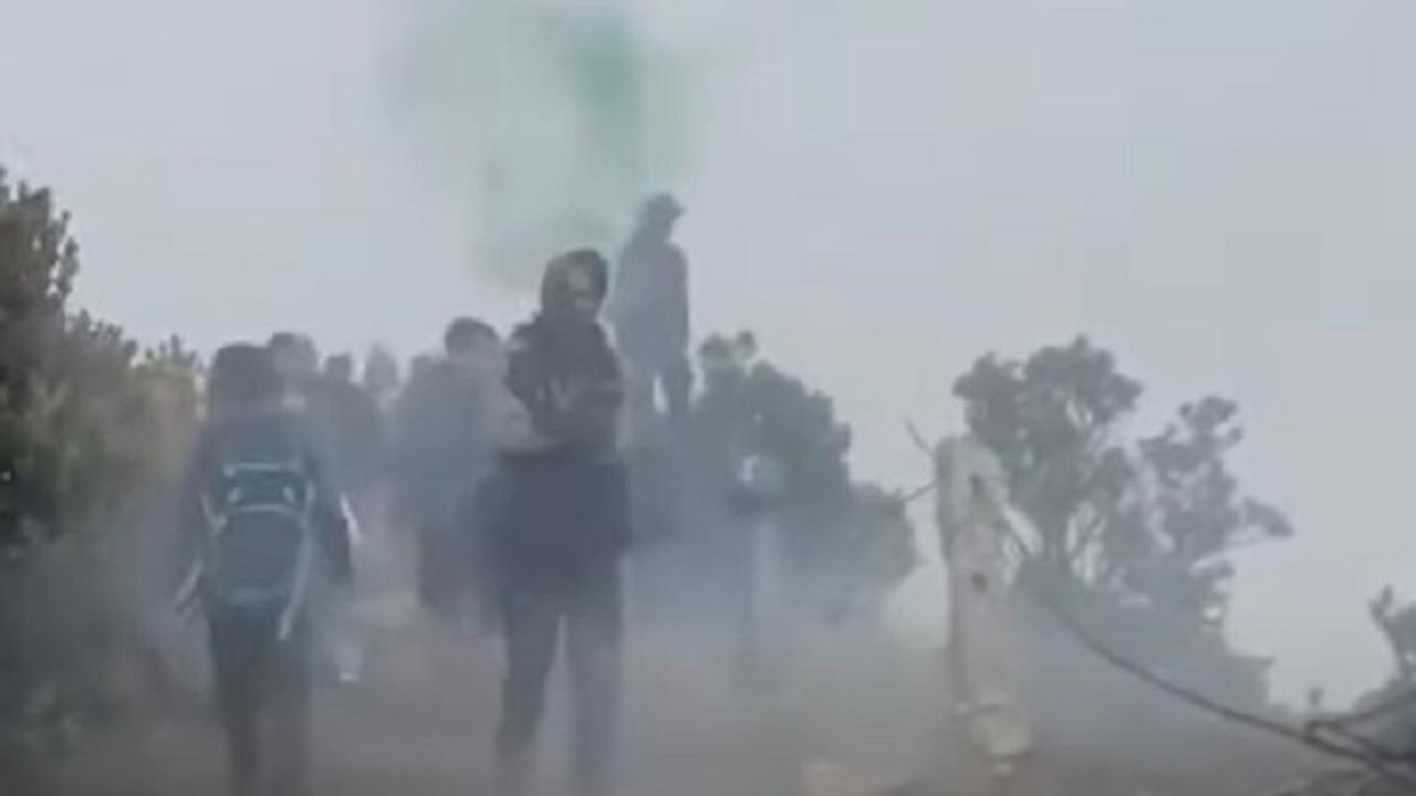 Imbauan untuk Jadi Pendaki Cerdas Usai Insiden Bom Asap di Puncak ...